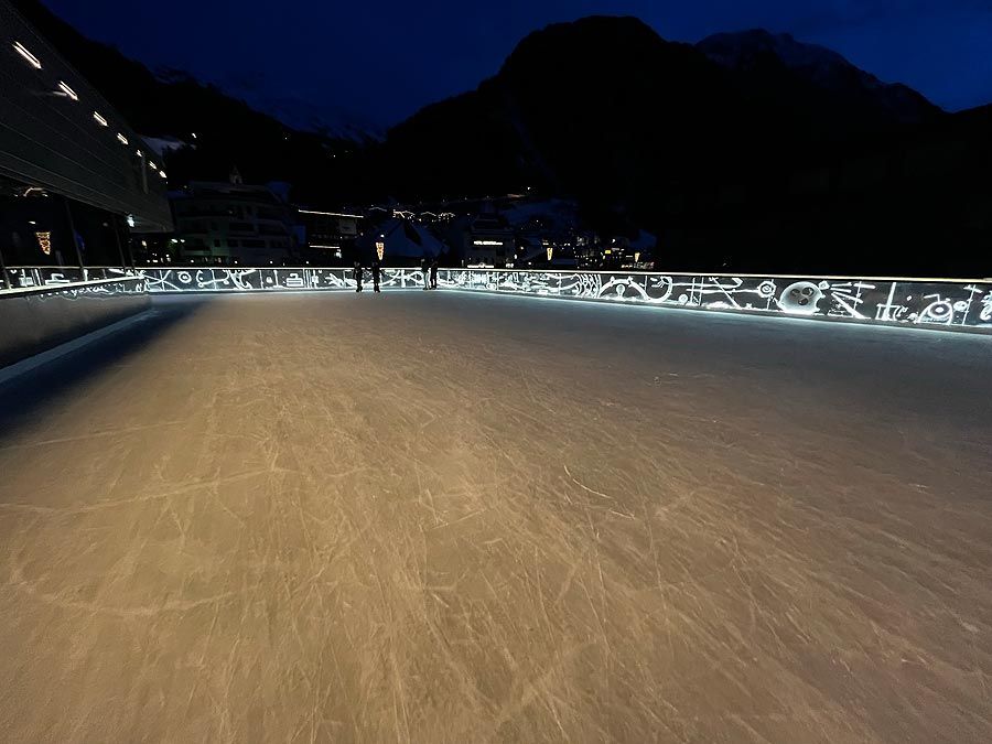 Neue Eislaufbahn rund um die Silvretta Therme in Ischgl erÃ¶ffnet